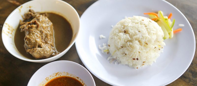 Nasi Dagang Pak Malau Makanan Wajib di Langkawi - Mohd Zarin